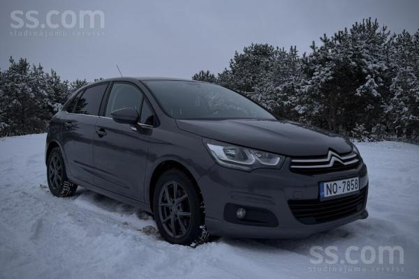 Grey Citroen C4 2016 in Daugavpils, with an engine capacity of 1.60 L and mileage of 256 thousand km for 6350 €, photo 1 on AUTOMOTO.COM.LV
