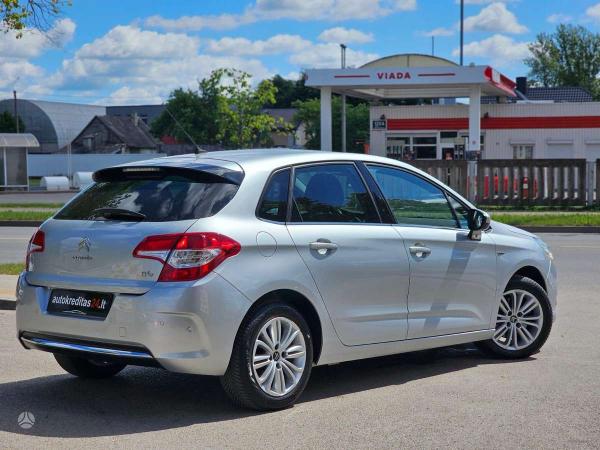Pelēks Citroen C4 2016 Šauļi, ar dzinēja tilpumu 1.60 L un nobraukumu 74 tūkst. km par 6450 €, foto 5 vietnē AUTOMOTO.COM.LV