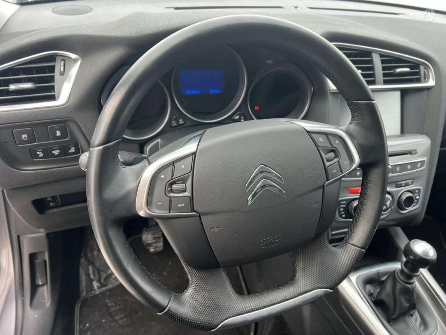 Grey Citroen C4 2017 in Taurage, with an engine capacity of 1.20 L and mileage of 104 thousand km for 4450 €, photo 18 on AUTOMOTO.COM.LV