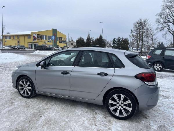Pelēks Citroen C4 2017 Klaipėda, ar dzinēja tilpumu 1.20 L un nobraukumu 103 tūkst. km par 4400 €, foto 7 vietnē AUTOMOTO.COM.LV