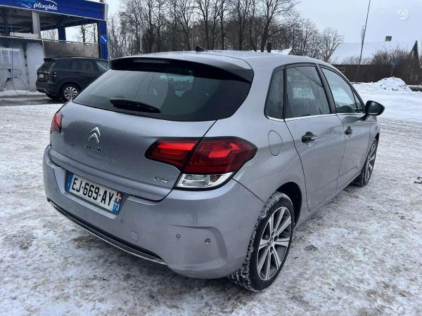 Pelēks Citroen C4 2017 Klaipėda, ar dzinēja tilpumu 1.20 L un nobraukumu 103 tūkst. km par 4400 €, foto 10 vietnē AUTOMOTO.COM.LV