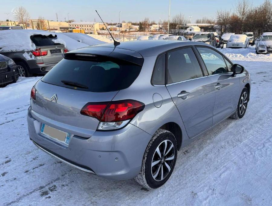 Grey Citroen C4 2017 in Taurage, with an engine capacity of 1.56 L and mileage of 106 thousand km for 7300 €, photo 3 on AUTOMOTO.COM.LV