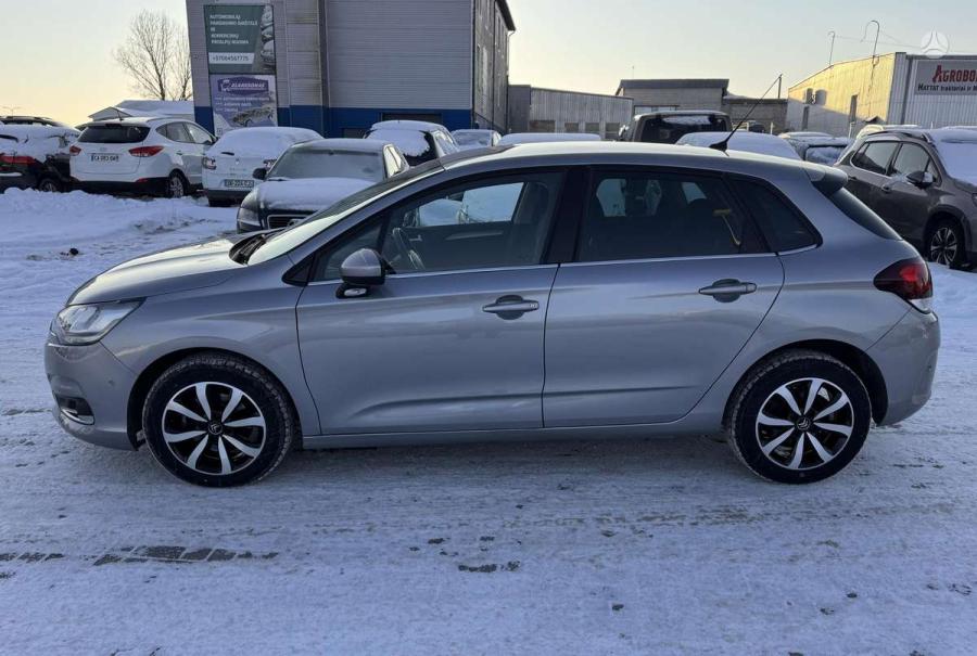 Grey Citroen C4 2017 in Taurage, with an engine capacity of 1.56 L and mileage of 106 thousand km for 7300 €, photo 5 on AUTOMOTO.COM.LV