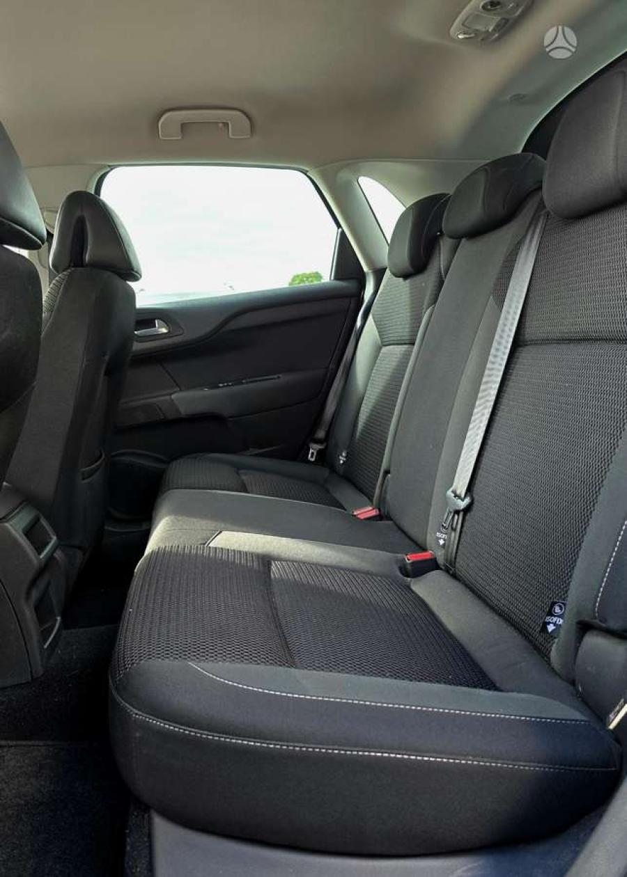 Grey Citroen C4 2017 in Taurage, with an engine capacity of 1.20 L and mileage of 58 thousand km for 3000 €, photo 22 on AUTOMOTO.COM.LV