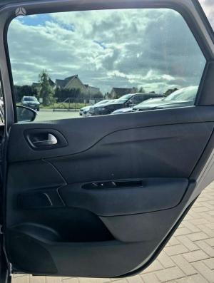 Grey Citroen C4 2017 in Taurage, with an engine capacity of 1.20 L and mileage of 58 thousand km for 3000 €, photo 29 on AUTOMOTO.COM.LV