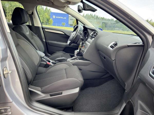 Pelēks Citroen C4 2017 Panevēža, ar dzinēja tilpumu 1.20 L un nobraukumu 112 tūkst. km par 6990 €, foto 9 vietnē AUTOMOTO.COM.LV