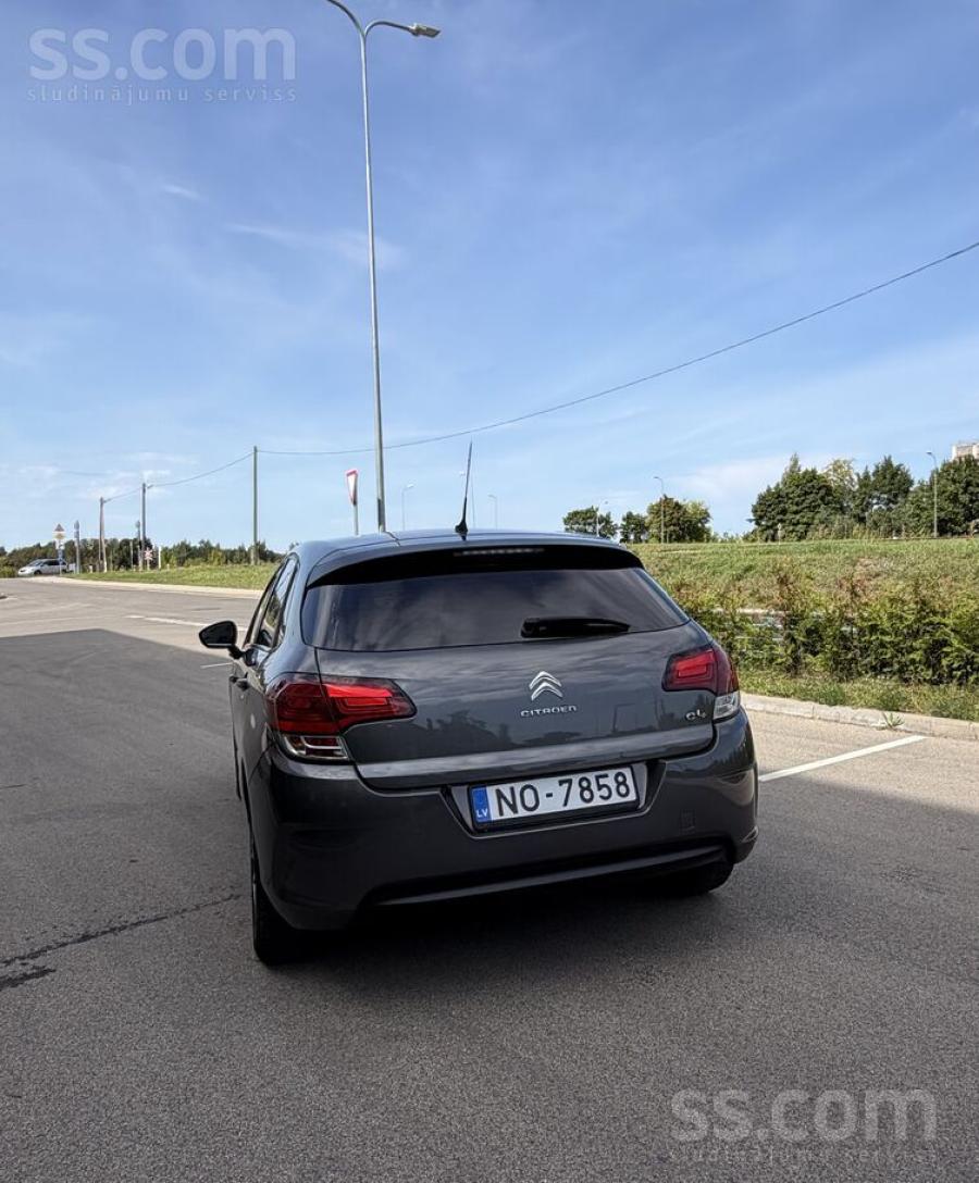 Grey Citroen C4 2017 in Daugavpils, with an engine capacity of 1.60 L and mileage of 270 thousand km for 4950 €, photo 5 on AUTOMOTO.COM.LV