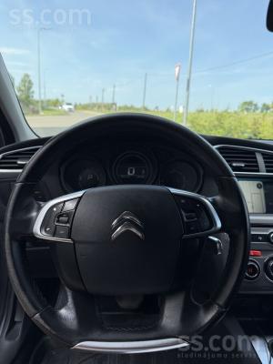 Grey Citroen C4 2017 in Daugavpils, with an engine capacity of 1.60 L and mileage of 270 thousand km for 4950 €, photo 6 on AUTOMOTO.COM.LV