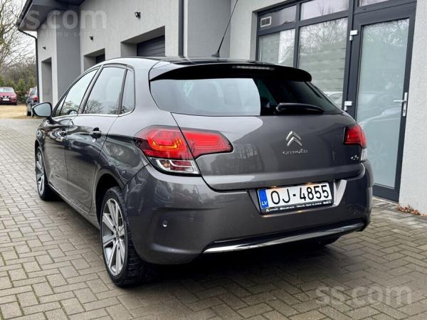 Pelēks Citroen C4 2018 Rīga, ar dzinēja tilpumu 1.20 L un nobraukumu 167 tūkst. km par 7400 €, foto 4 vietnē AUTOMOTO.COM.LV