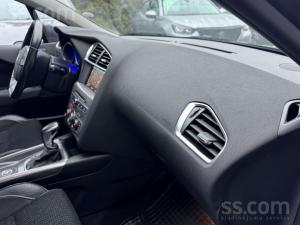 Grey Citroen C4 2018 in Riga, with an engine capacity of 1.20 L and mileage of 167 thousand km for 7400 €, photo 13 on AUTOMOTO.COM.LV