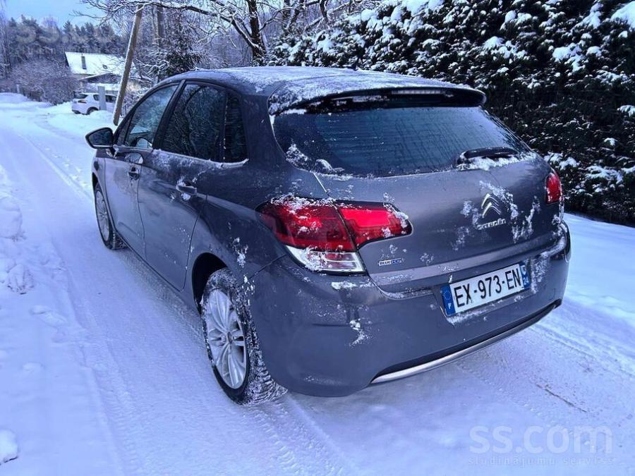 Pelēks Citroen C4 2018 Rīga, ar dzinēja tilpumu 1.60 L un nobraukumu 215 tūkst. km par 4500 €, foto 3 vietnē AUTOMOTO.COM.LV