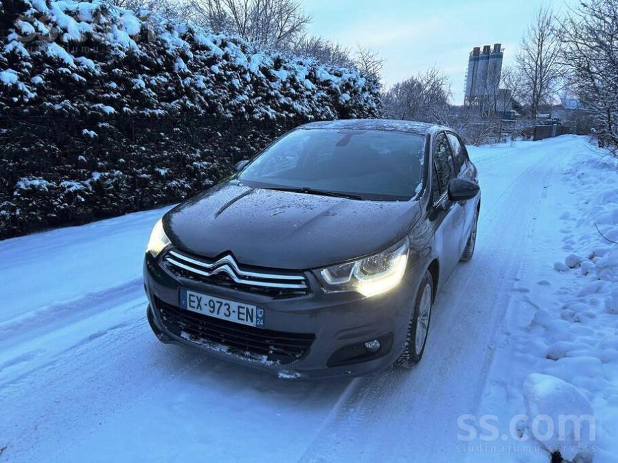 Pelēks Citroen C4 2018 Rīga, ar dzinēja tilpumu 1.60 L un nobraukumu 215 tūkst. km par 4500 €, foto 5 vietnē AUTOMOTO.COM.LV