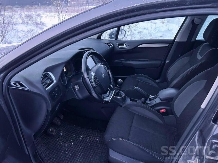Pelēks Citroen C4 2018 Rīga, ar dzinēja tilpumu 1.60 L un nobraukumu 215 tūkst. km par 4500 €, foto 9 vietnē AUTOMOTO.COM.LV