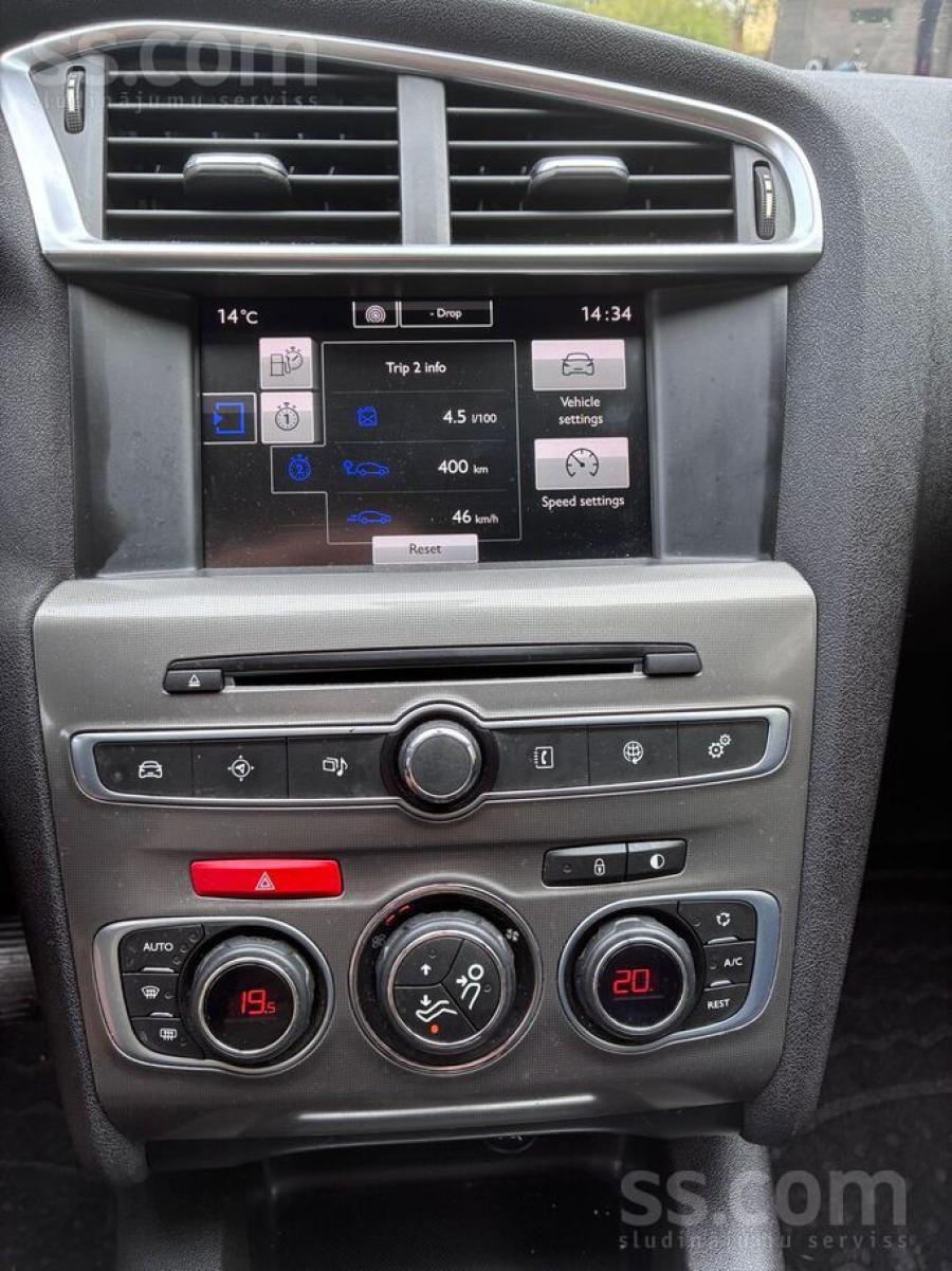 Pelēks Citroen C4 2018 Rīga, ar dzinēja tilpumu 1.60 L un nobraukumu 216 tūkst. km par 5750 €, foto 12 vietnē AUTOMOTO.COM.LV