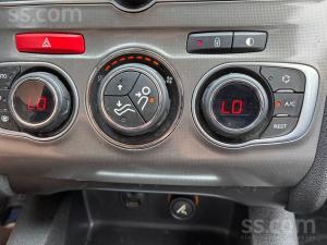Pelēks Citroen C4 2018 Rīga, ar dzinēja tilpumu 1.60 L un nobraukumu 216 tūkst. km par 5750 €, foto 16 vietnē AUTOMOTO.COM.LV