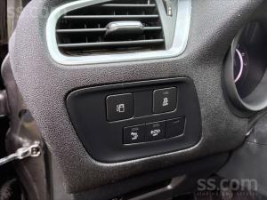 Pelēks Citroen C4 2018 Rīga, ar dzinēja tilpumu 1.60 L un nobraukumu 216 tūkst. km par 5750 €, foto 19 vietnē AUTOMOTO.COM.LV