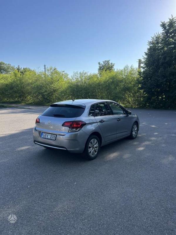Grey Citroen C4 2018 in Kaunas, with an engine capacity of 1.20 L and mileage of 65 thousand km for 6200 €, photo 1 on AUTOMOTO.COM.LV