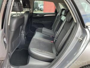 Grey Citroen C4 2018 in Ogre, with an engine capacity of 1.60 L and mileage of 130 thousand km for 7390 €, photo 8 on AUTOMOTO.COM.LV