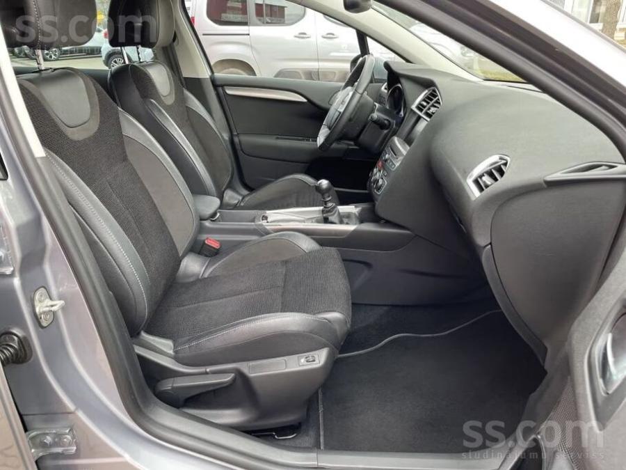 Grey Citroen C4 2018 in Ogre, with an engine capacity of 1.60 L and mileage of 130 thousand km for 7390 €, photo 10 on AUTOMOTO.COM.LV