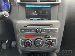 Grey Citroen C4 2018 in Ogre, with an engine capacity of 1.60 L and mileage of 130 thousand km for 7390 €, photo 13 on AUTOMOTO.COM.LV