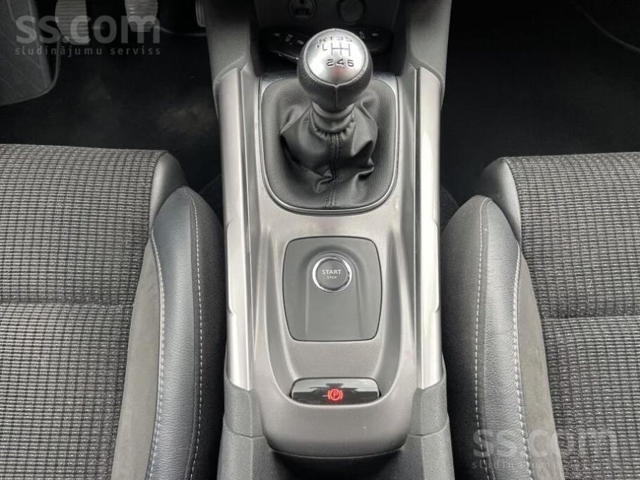 Grey Citroen C4 2018 in Ogre, with an engine capacity of 1.60 L and mileage of 130 thousand km for 7390 €, photo 14 on AUTOMOTO.COM.LV