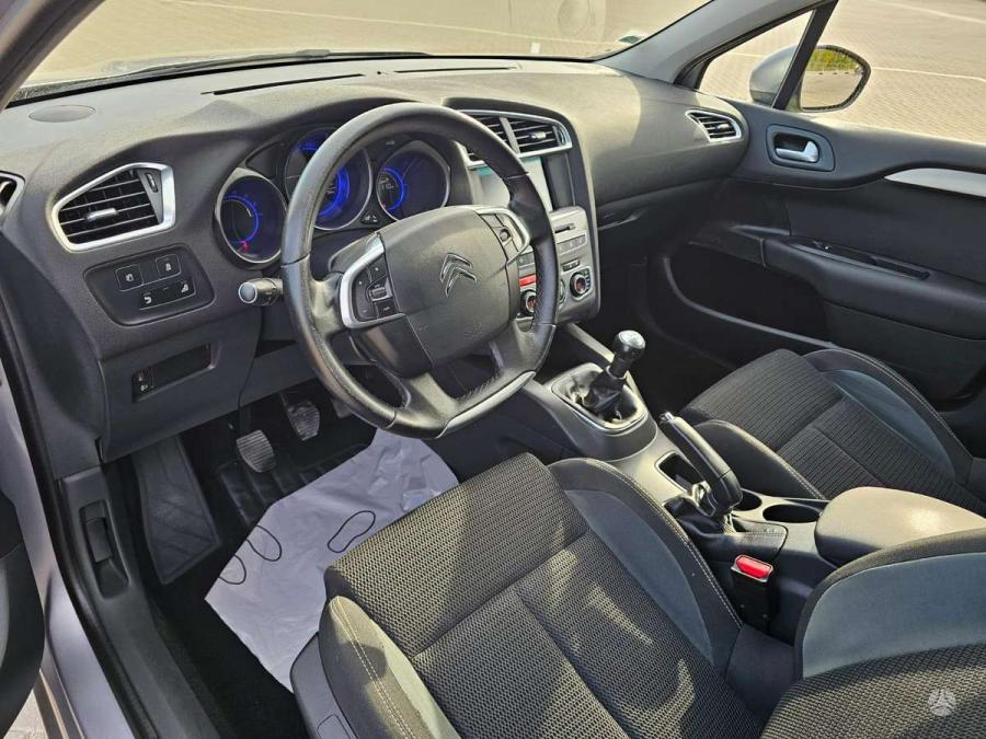 Pelēks Citroen C4 2018 Jurbarkas, ar dzinēja tilpumu 1.20 L un nobraukumu 210 tūkst. km par 4000 €, foto 11 vietnē AUTOMOTO.COM.LV