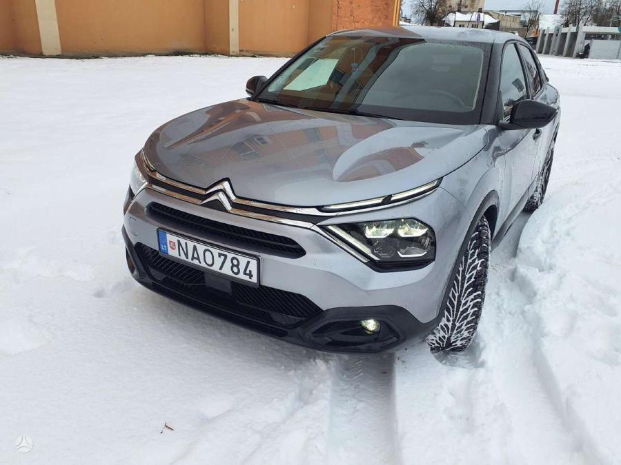 Grey Citroen C4 2021 in Siauliai, with an engine capacity of 1.20 L and mileage of 33 thousand km for 11450 €, photo 2 on AUTOMOTO.COM.LV