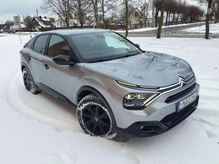 Grey Citroen C4 2021 in Siauliai, with an engine capacity of 1.20 L and mileage of 33 thousand km for 11450 €, photo 3 on AUTOMOTO.COM.LV