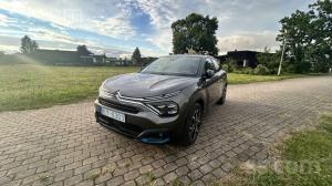 Pelēks Citroen C4 2021 Rīga, ar dzinēja tilpumu 1.60 L un nobraukumu 76 tūkst. km par 17500 €, foto  vietnē AUTOMOTO.COM.LV