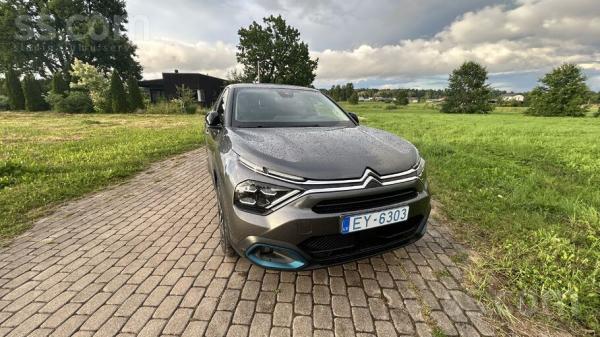 Pelēks Citroen C4 2021 Rīga, ar dzinēja tilpumu 1.60 L un nobraukumu 76 tūkst. km par 17500 €, foto 2 vietnē AUTOMOTO.COM.LV