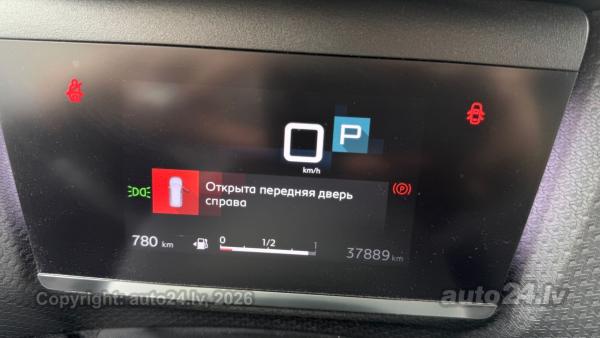 Pelēks Citroen C4 2021 Tallina, ar dzinēja tilpumu 1.50 L un nobraukumu 38 tūkst. km par 15000 €, foto 1 vietnē AUTOMOTO.COM.LV