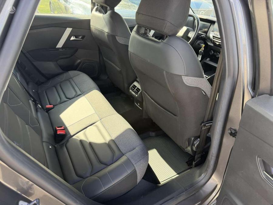 Grey Citroen C4 2021 in Taurage, with an engine capacity of 1.50 L and mileage of 223 thousand km for 7900 €, photo 7 on AUTOMOTO.COM.LV