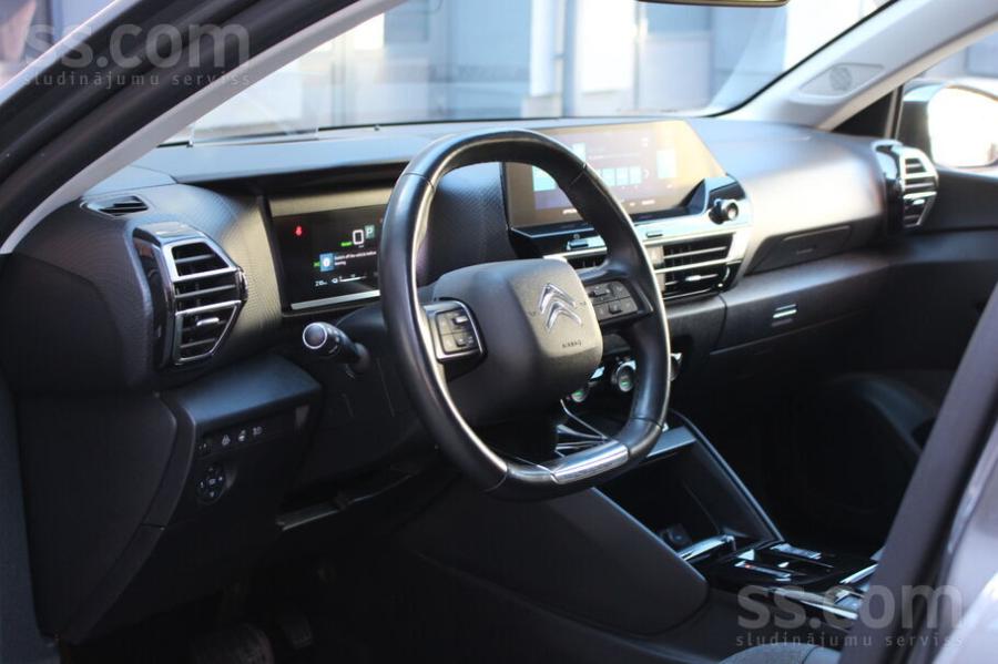 Grey Citroen C4 2021 in Riga, with an engine capacity of 1.60 L and mileage of 77 thousand km for 17490 €, photo 8 on AUTOMOTO.COM.LV