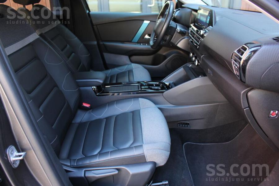 Grey Citroen C4 2021 in Riga, with an engine capacity of 1.60 L and mileage of 77 thousand km for 17490 €, photo 13 on AUTOMOTO.COM.LV
