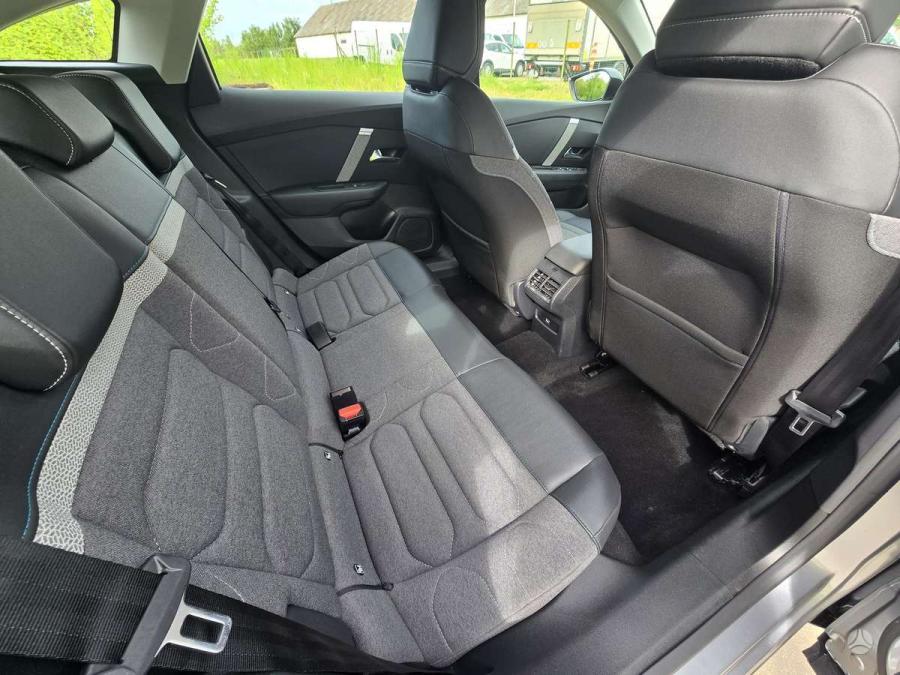 Pelēks Citroen C4 2021 Tauragė, ar dzinēja tilpumu 1.50 L un nobraukumu 220 tūkst. km par 9000 €, foto 12 vietnē AUTOMOTO.COM.LV
