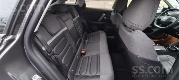 Grey Citroen C4 2022 in Riga, with an engine capacity of 1.50 L and mileage of 56 thousand km for 15900 €, photo 9 on AUTOMOTO.COM.LV