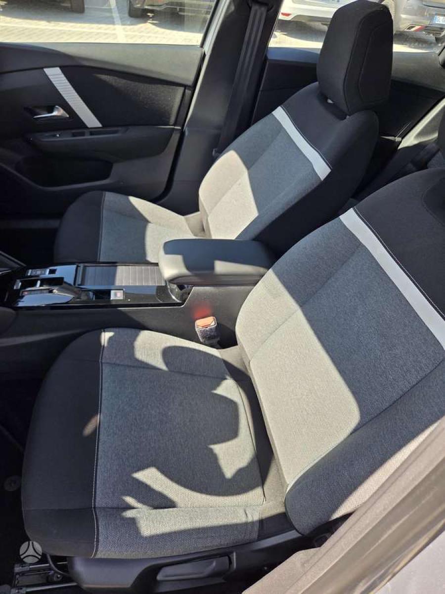 Pelēks Citroen C4 2022 Tauragė, ar dzinēja tilpumu 1.50 L un nobraukumu 144 tūkst. km par 11300 €, foto 14 vietnē AUTOMOTO.COM.LV