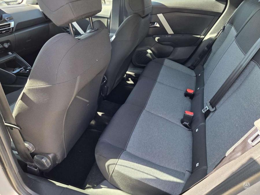 Pelēks Citroen C4 2022 Tauragė, ar dzinēja tilpumu 1.50 L un nobraukumu 144 tūkst. km par 11300 €, foto 15 vietnē AUTOMOTO.COM.LV
