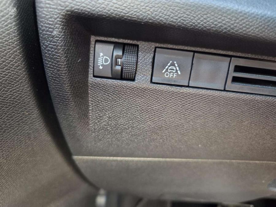 Pelēks Citroen C4 2022 Tauragė, ar dzinēja tilpumu 1.50 L un nobraukumu 144 tūkst. km par 11300 €, foto 24 vietnē AUTOMOTO.COM.LV