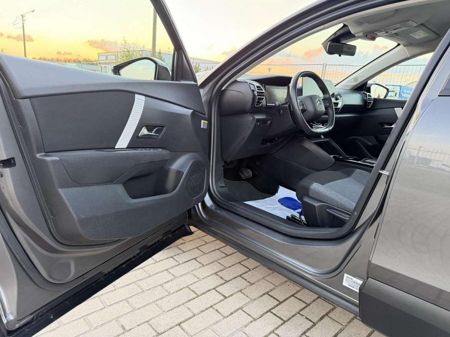 Grey Citroen C4 2022 in Marijampole, with an engine capacity of 1.20 L and mileage of 130 thousand km for 11979 €, photo 18 on AUTOMOTO.COM.LV