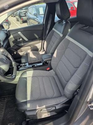 Pelēks Citroen C4 2022 Viļņa, ar dzinēja tilpumu 1.20 L un nobraukumu 144 tūkst. km par 9999 €, foto 8 vietnē AUTOMOTO.COM.LV