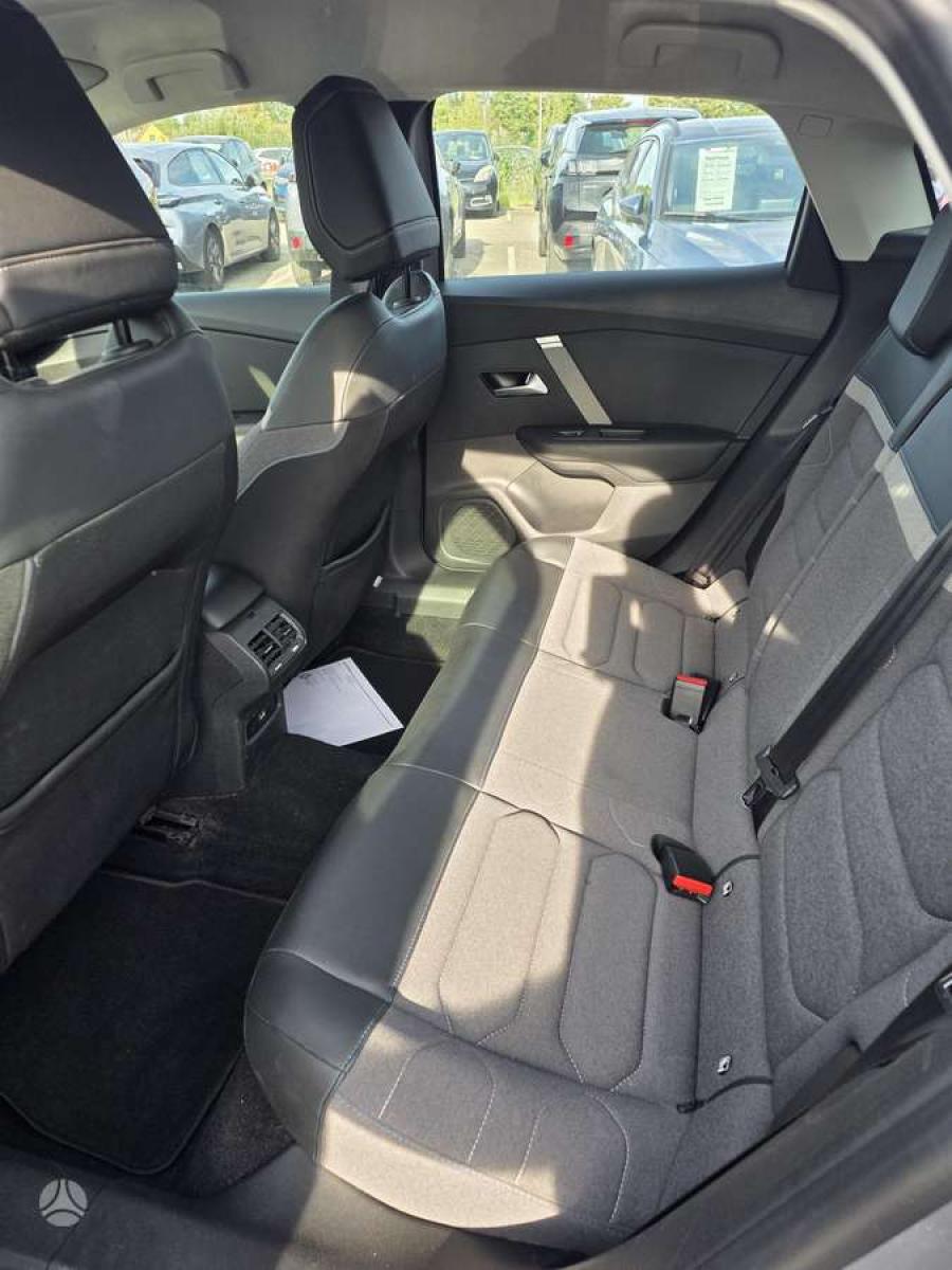 Pelēks Citroen C4 2022 Viļņa, ar dzinēja tilpumu 1.20 L un nobraukumu 144 tūkst. km par 9999 €, foto 10 vietnē AUTOMOTO.COM.LV