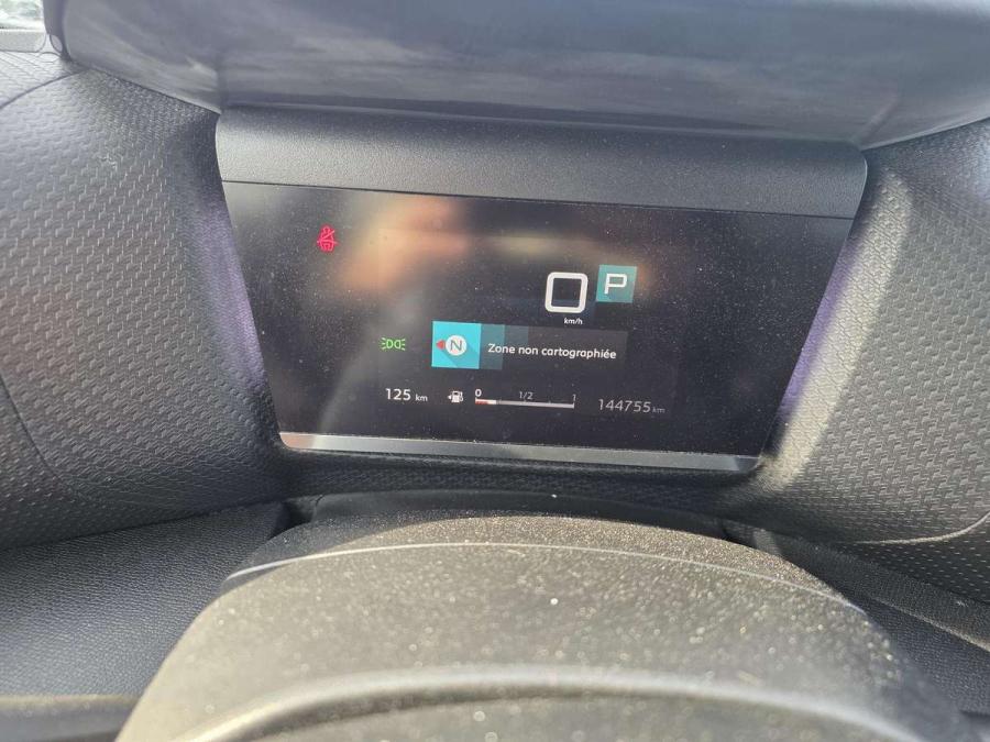 Pelēks Citroen C4 2022 Viļņa, ar dzinēja tilpumu 1.20 L un nobraukumu 144 tūkst. km par 9999 €, foto 13 vietnē AUTOMOTO.COM.LV