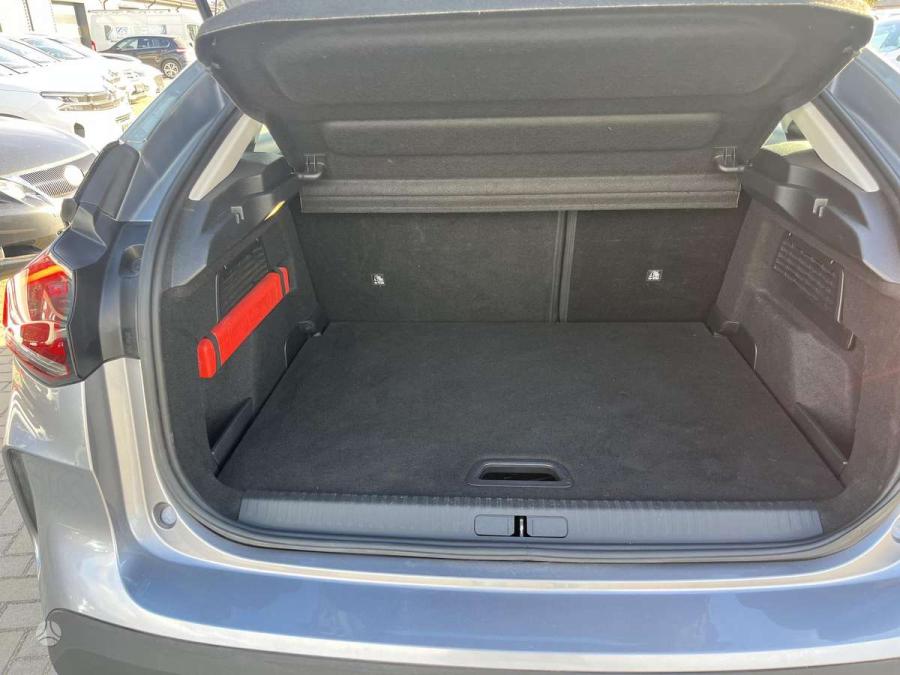 Grey Citroen C4 2022 in Taurage, with an engine capacity of 1.50 L and mileage of 82 thousand km for 11000 €, photo 16 on AUTOMOTO.COM.LV