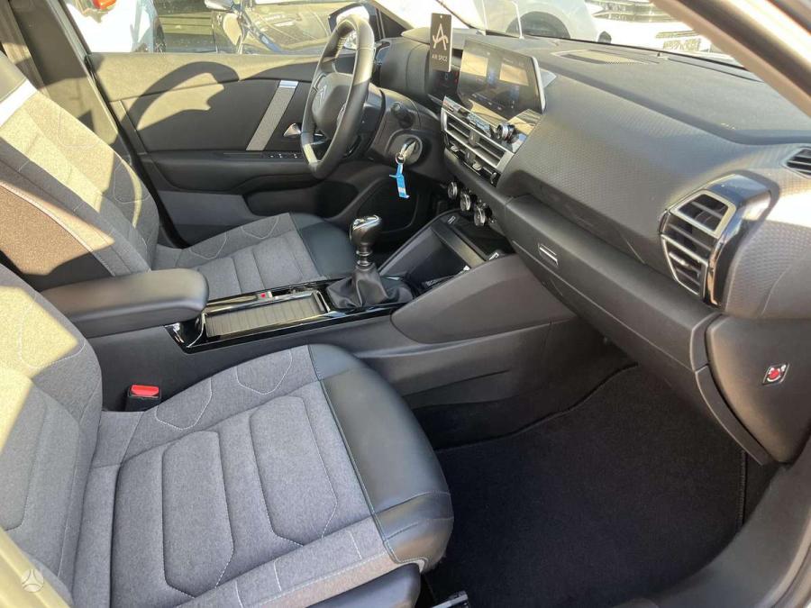 Grey Citroen C4 2022 in Taurage, with an engine capacity of 1.50 L and mileage of 82 thousand km for 11000 €, photo 17 on AUTOMOTO.COM.LV