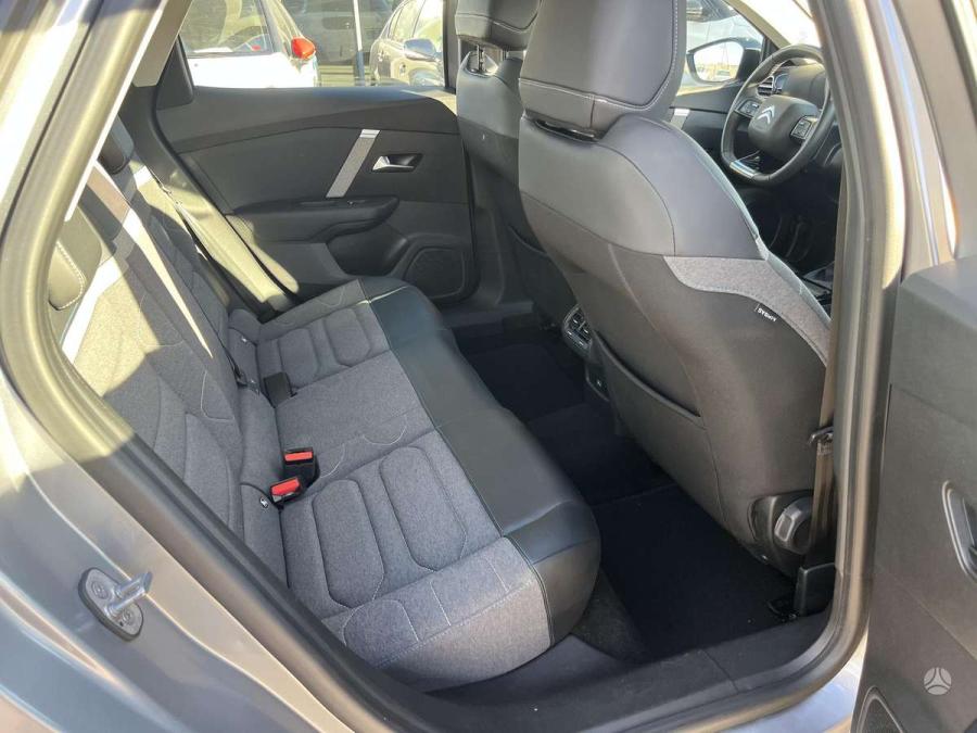 Grey Citroen C4 2022 in Taurage, with an engine capacity of 1.50 L and mileage of 82 thousand km for 11000 €, photo 18 on AUTOMOTO.COM.LV
