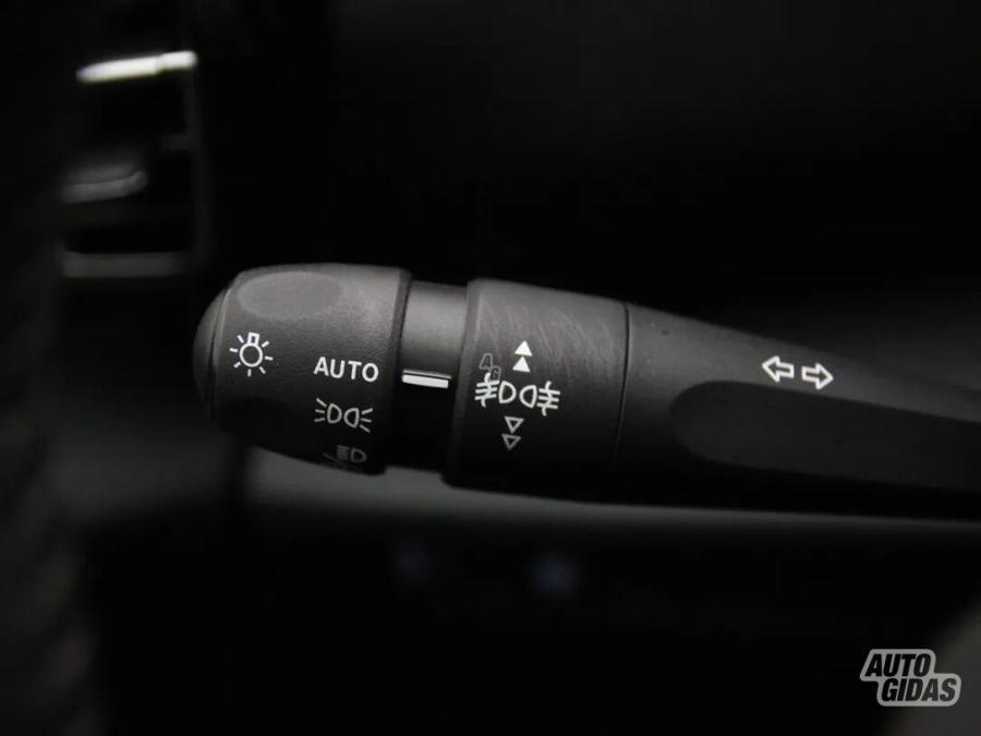 Grey Citroen C4 2023 in Vilnius, with an engine capacity of 1.50 L and mileage of 106 thousand km for 16199 €, photo 28 on AUTOMOTO.COM.LV