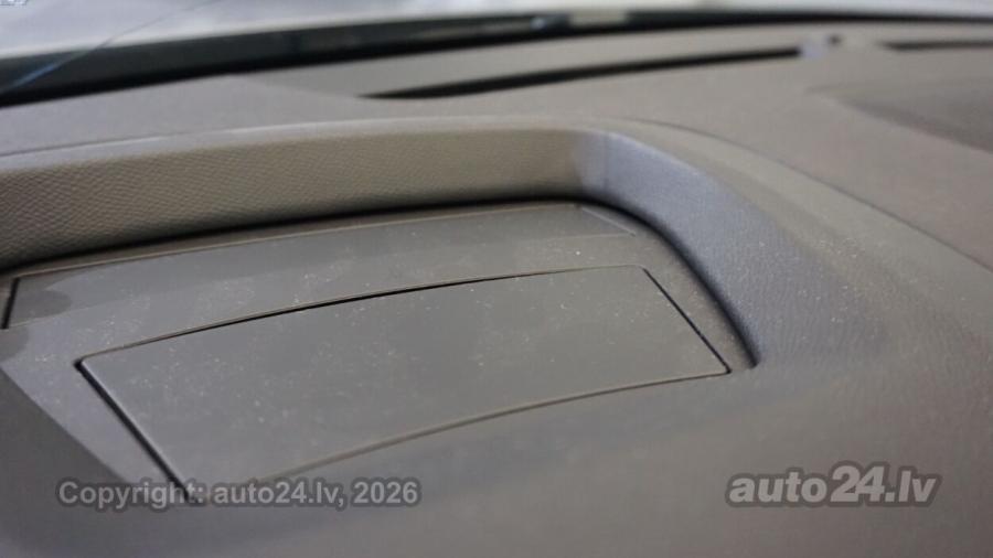 Pelēks Citroen C4 2023 Tallina, ar dzinēja tilpumu 0.00 L un nobraukumu 10 tūkst. km par 31900 €, foto 13 vietnē AUTOMOTO.COM.LV