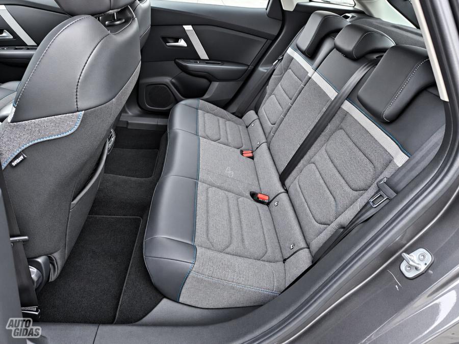 Pelēks Citroen C4 2023 Viļņa, ar dzinēja tilpumu 1.50 L un nobraukumu 36 tūkst. km par 14950 €, foto 21 vietnē AUTOMOTO.COM.LV