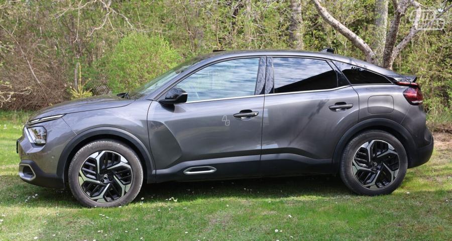 Pelēks Citroen C4 2024 Šauļi, ar dzinēja tilpumu 1.20 L un nobraukumu 33 tūkst. km par 20500 €, foto 3 vietnē AUTOMOTO.COM.LV